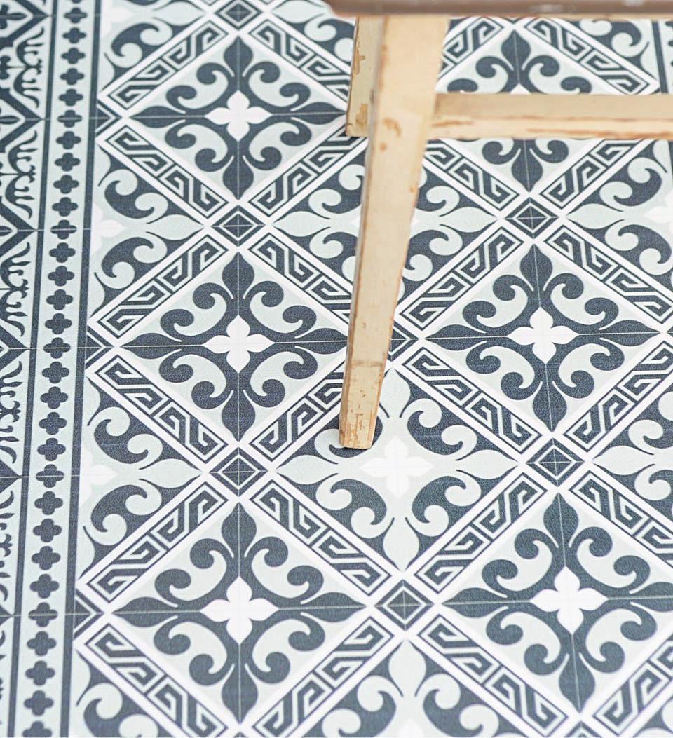 Flor de lis Vinyl Rug - Beija Flor – Beija Flor World